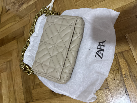 Zara torbica nova