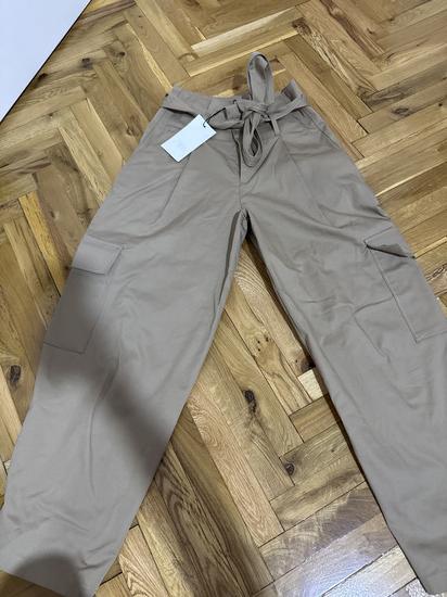 Viralne zara pantalone