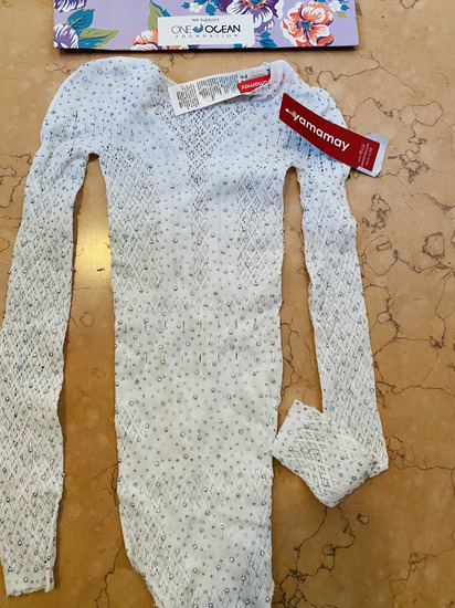 NOVO✨Yamamay beli bodi sa cirkonima Uni size