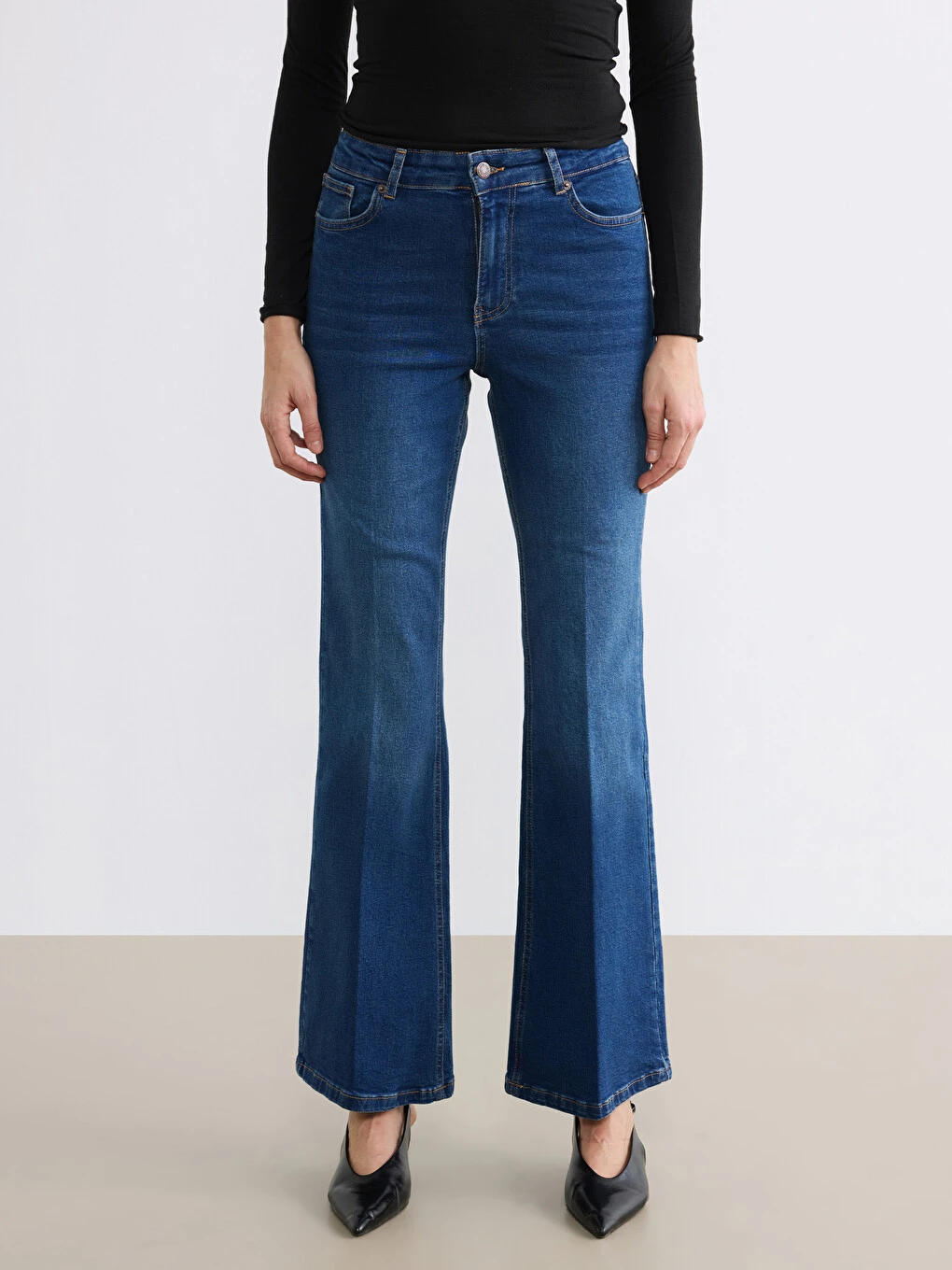 LCW Jeans Ženske Farmerke Sa Visokim Strukom I Zvonastim Nogavicama