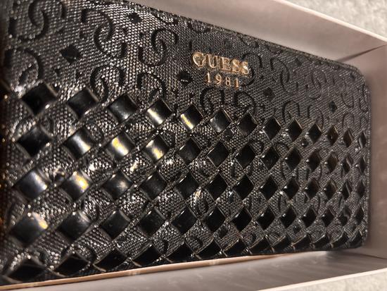Guess lakovani crni novcanik