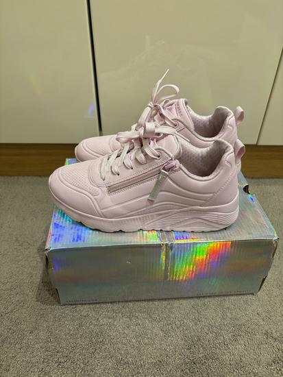 Skechers patike 38