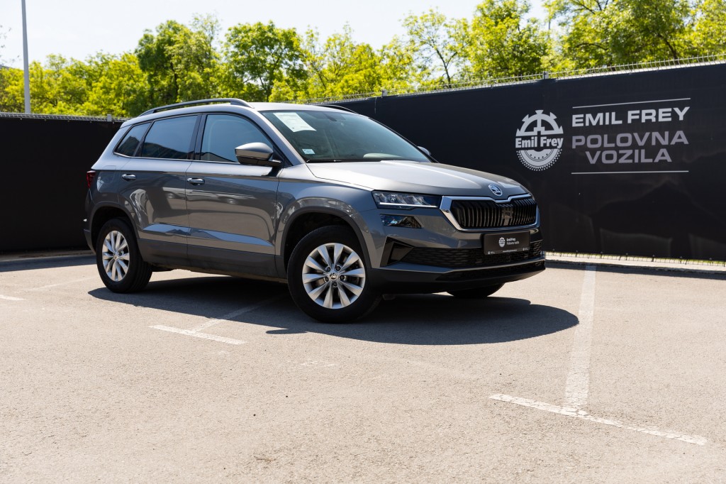 SKODA KAROQ