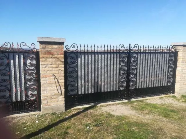 KOVANE KAPIJE 063