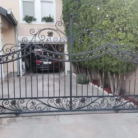 KOVANE KAPIJE 059