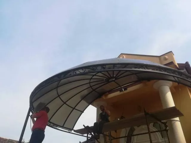 NADSTREŠNICA OD KOVANOG GVOŽĐA 05