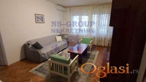 Izdaje se dvosoban stan na Keju u Novom Sadu, 79m²