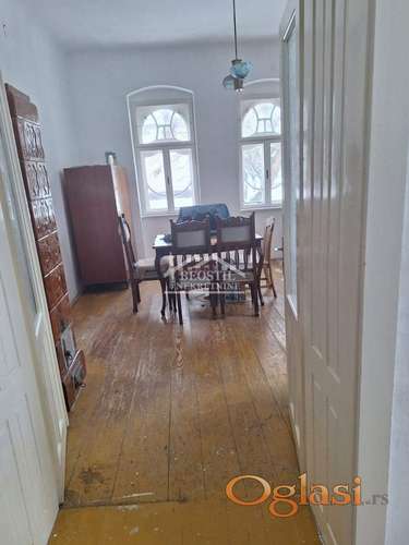 Srbobran - Centar - 189m2 na 6,9ari ID#24835