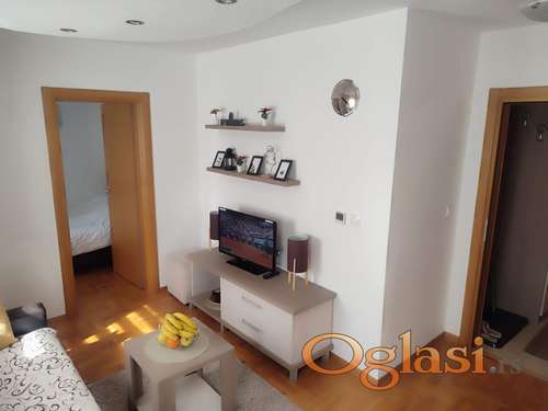 Zlatibor, Zlatiborski konaci, Bazen, SPA, Parking, Recepcija, Obezbeđenje