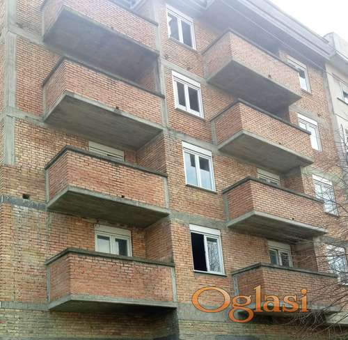 CENTAR novo 2 stana