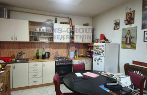 Prodajem Kuću, Veternik