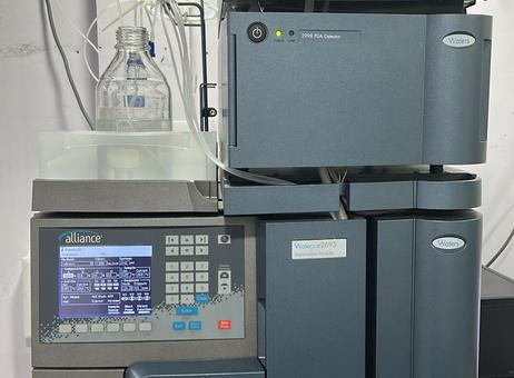 Waters Inc Waters Make HPLC Model E 2695 (ПЛАВИ) 2022 део спреман на лагеру. 4 ком.