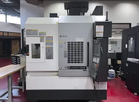 5-osni obradni centar Okuma Genos M460V-5AX