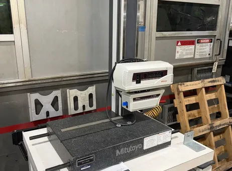 Mitutojo SV-C3200H4 Formtrejser tester kontura i površinske hrapavosti