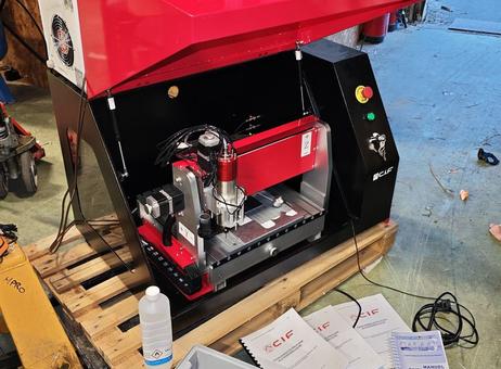 CIF TECHNODRILL 3 CNC mašina za brzo prototipiranje sa 3 ose (model 2023) + menjač alata + sistem za hlađenje