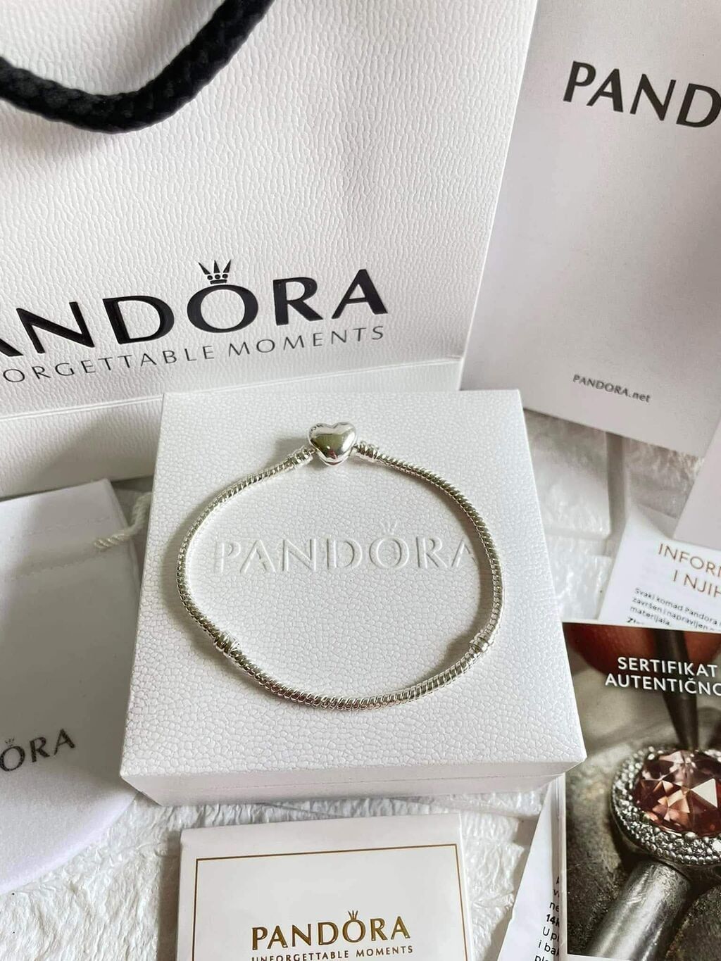 04. Pandora narukvica Vel:21cm Cena:2000din (Samo narukvica bez