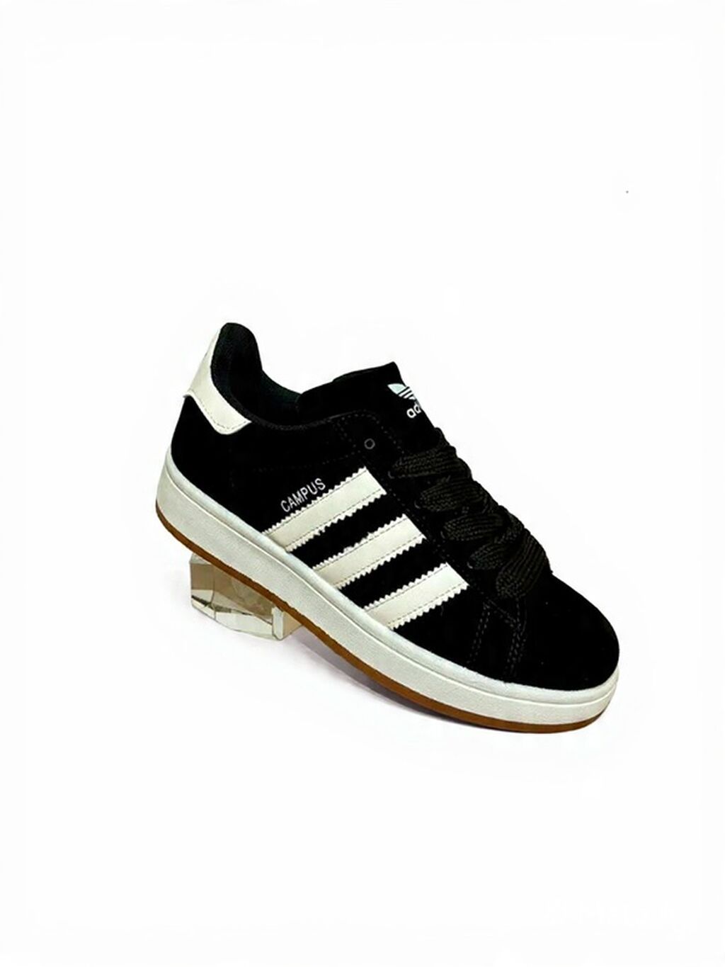 Adidas Campus tenisica – crno‑bele - Model: Adidas Campus -