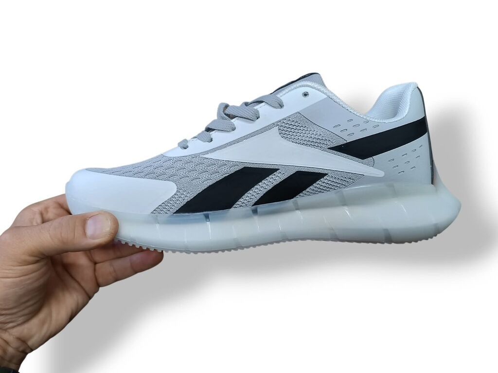Reebok Urban / 2026 (36-41 ; 40-45) Akcijska cena: 3500 din US