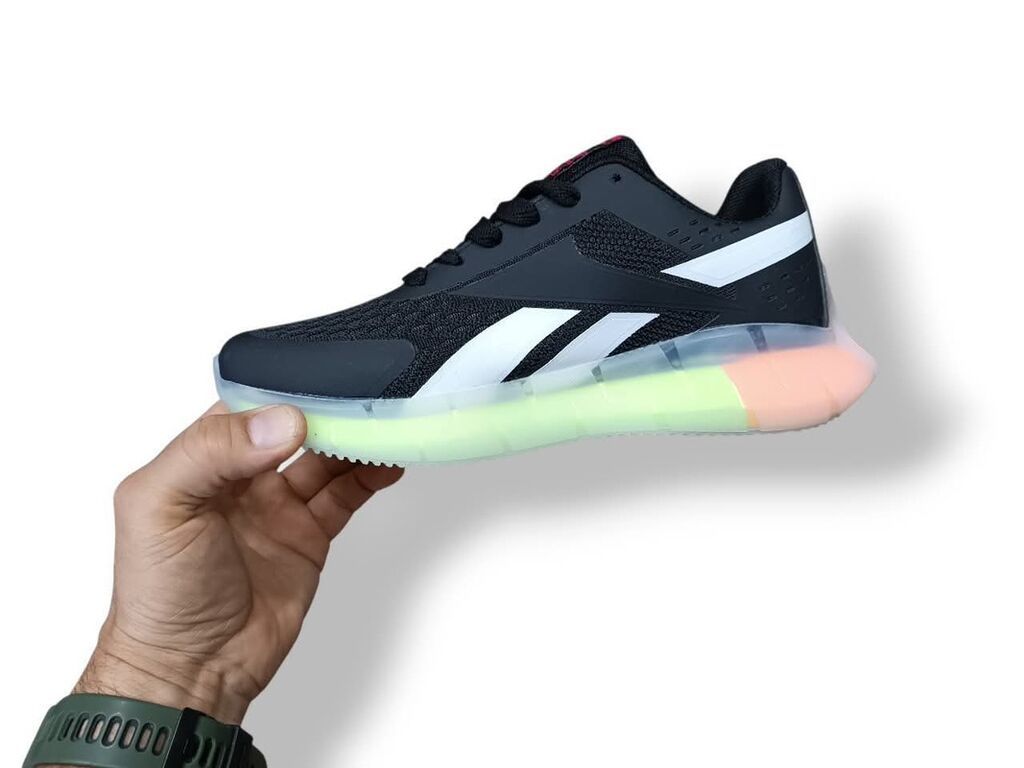 Reebok Urban / 2026 (36-41) Akcijska cena: 3500 din US
