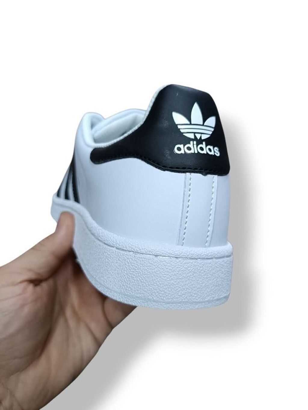 Adidas Superstar / 2026 (36-46) Cena: 3400 din US