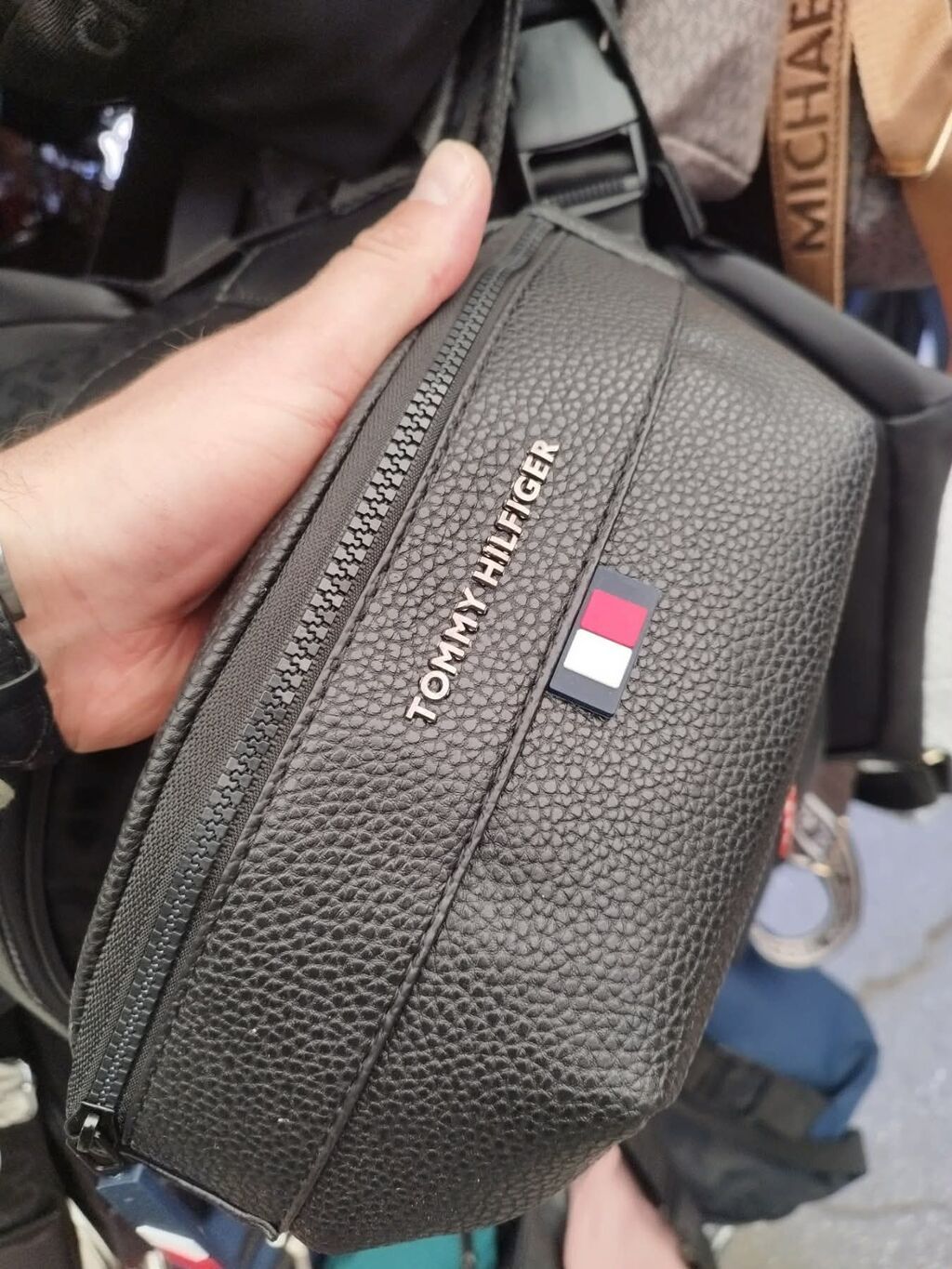 Muške torbice/rančevi za nošenje oko struka ili preko grudi (tzv