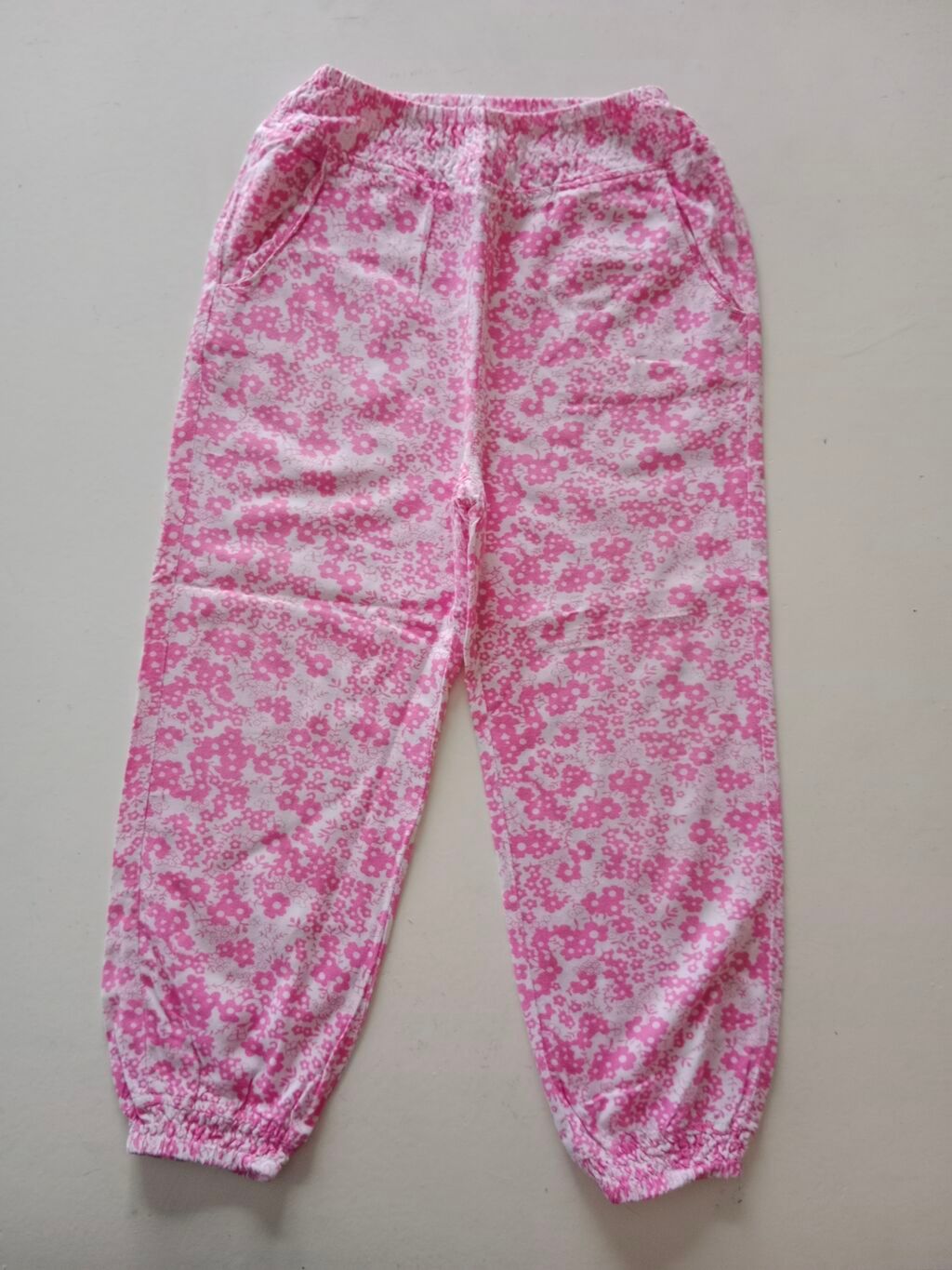 H&M lagane pamučne pantalone    Veličina 110 cm 4-5 god Topla