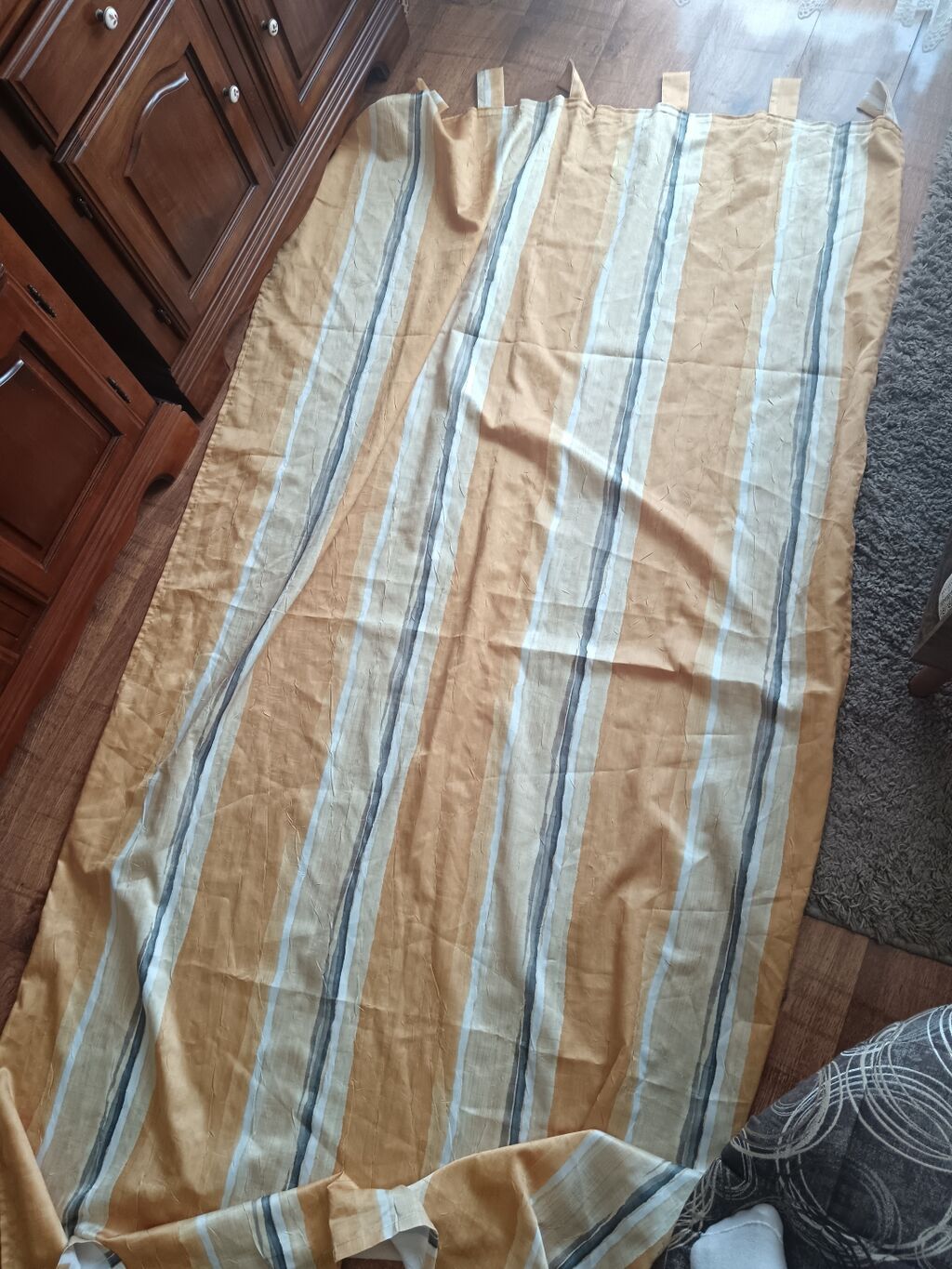 Zavese sa petljama za karnišu - Tip: panel zavesa sa gornjim petljama