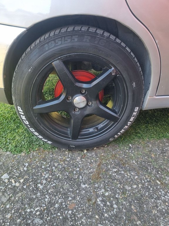 Alu felne 16" sa gumama – set 4 kom - Dizajn: 5 krakova, mat crna