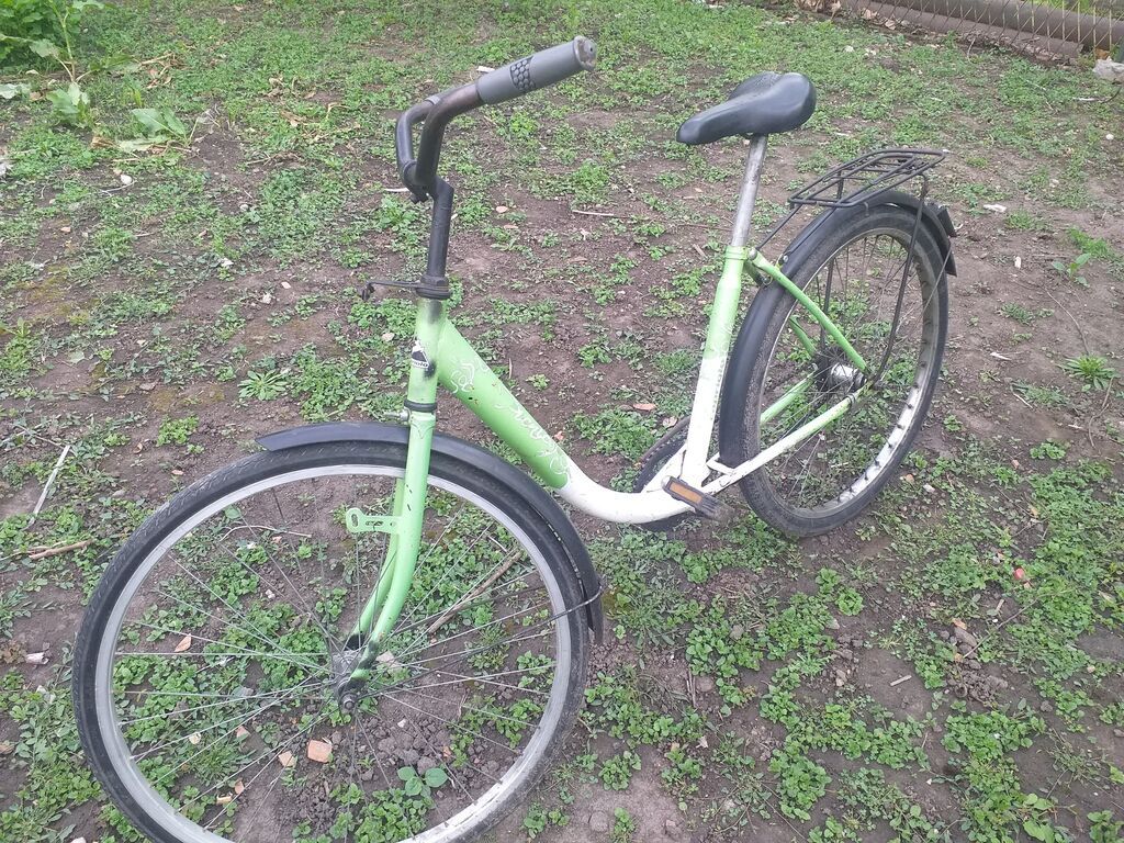 Odlican bickl zenski 5000 din stanje kao na slikama u voznom stanju