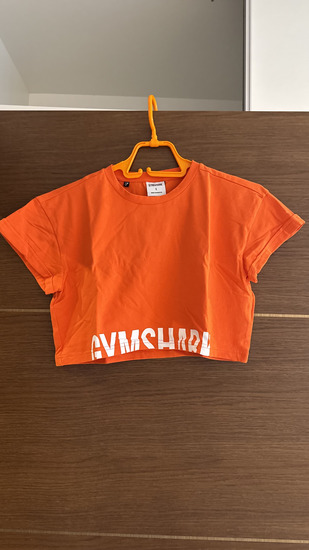 GYMSHARK crop majica