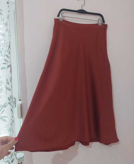H&M satenska suknja