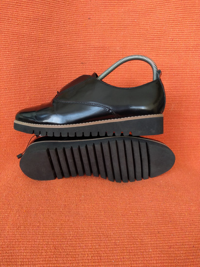 ZARA kozne cipele br 39 - SNIZENO