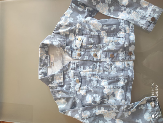 H&M jakna br.140