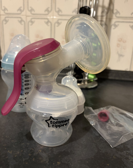 Tommy Tippee ručna pumpica za izmlazavanje