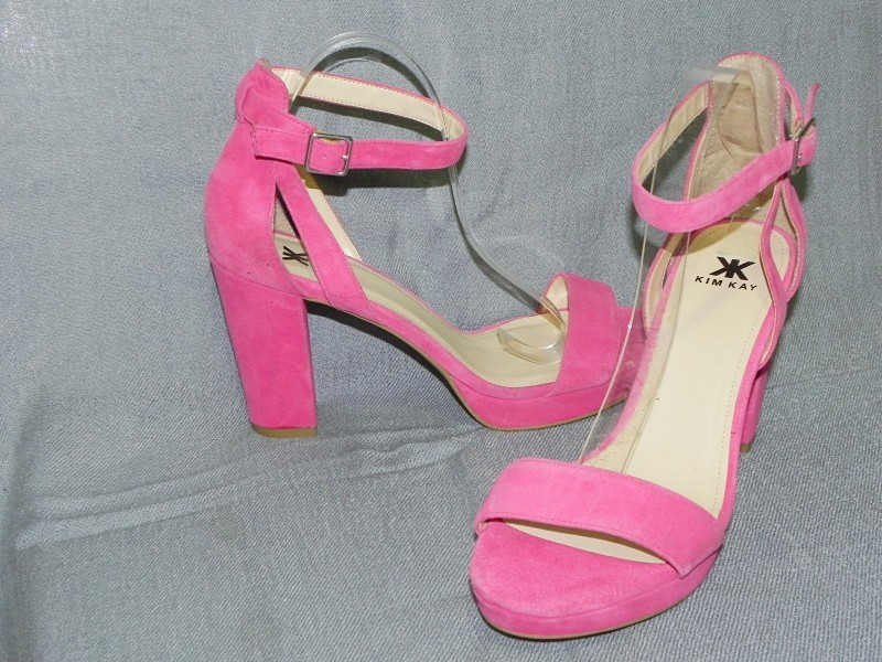 **KIM KAY**atraktivne elegantne sandale-nove br.41