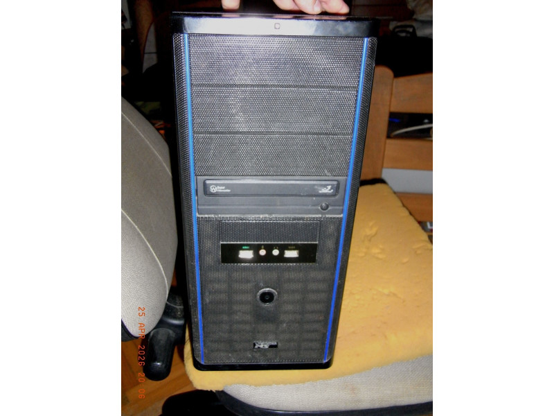 Kompjuter AMD PHENOM X3,ATI HD 5570,320Gb HDD,4Gb RAM.