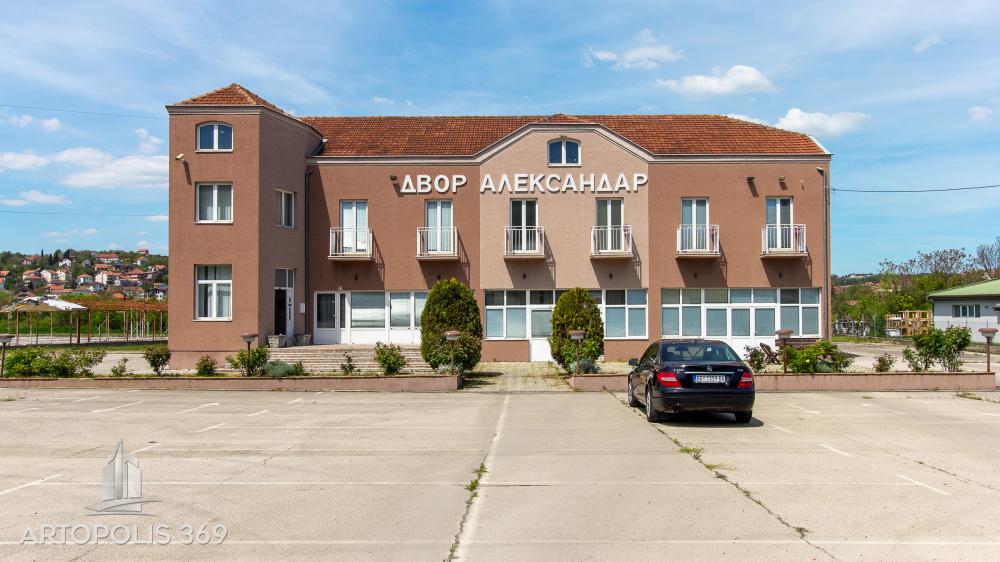 Retko u ponudi, 75 ari na glavnom putu u Leštanima ID#1181
2.450.000 €