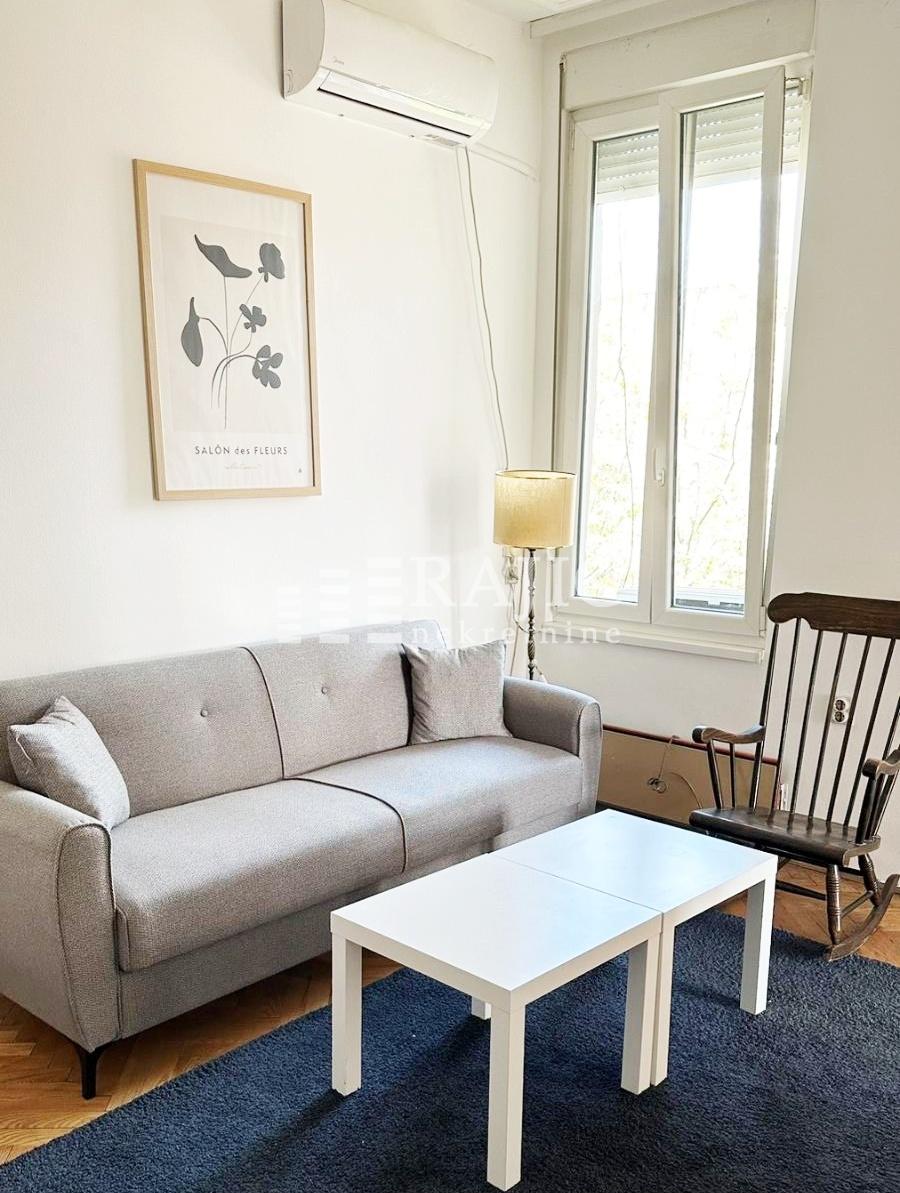 Vračar,Južni Bulevar,52 m2,2.0+dve terase #4520
600 €