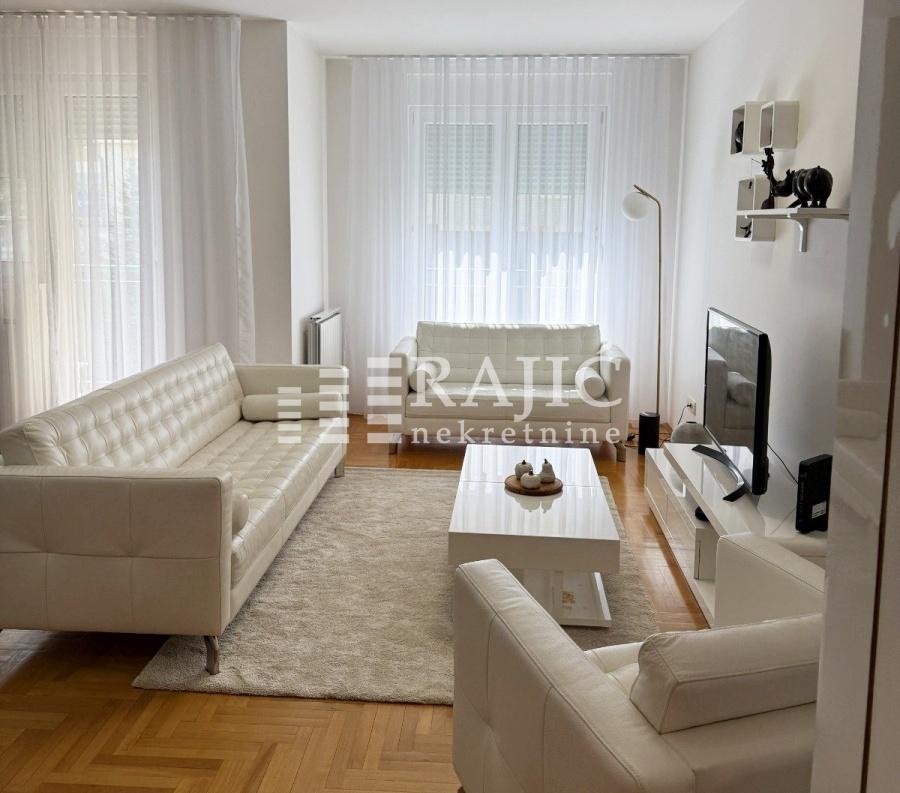Voždovac,Stepa Stepanović, Generala Štefanika,83m2,3.0 #4522
850 €