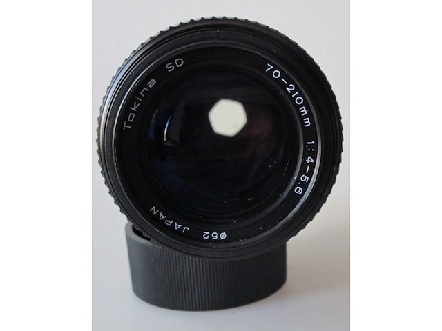 Tokina SD 4-5,6/70-210mm za Minolta MD