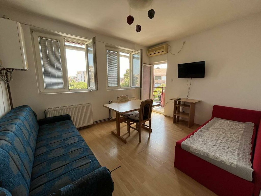 Garsonjera, Jagodina | Izdavanje · 26m² · 150€