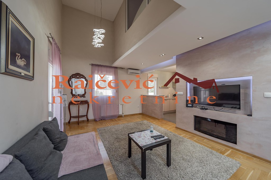 ZEMUN GORNJI GRAD 84m2 , 2T ,295000e