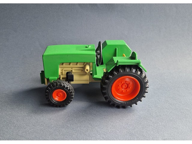 Vintidž zeleni Plejmobil traktor - Geobra - 1977 god.