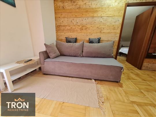 Jednosoban stan na kružnom toku 26m2