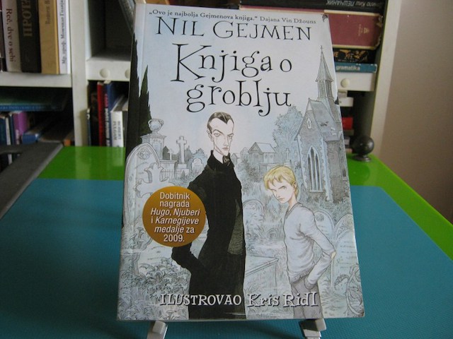Knjiga o groblju - Nil Gejmen