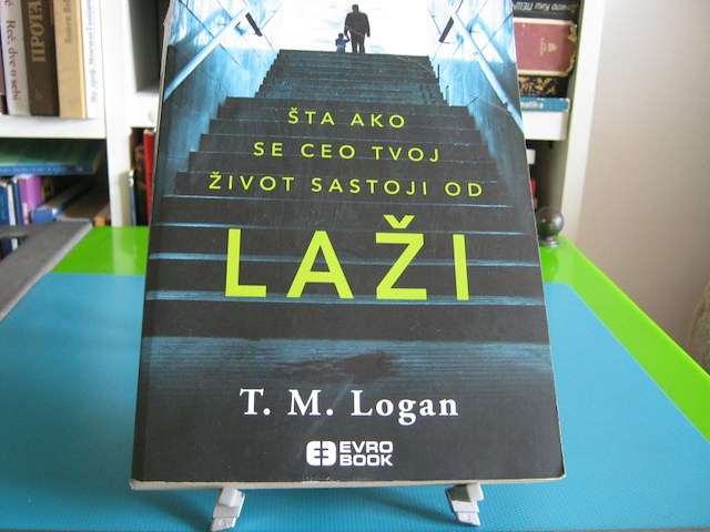 Laži - T. M. Logan