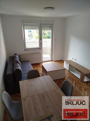 Nova Detelinara,41 m2.NOV NameŠtaj ,renoviran