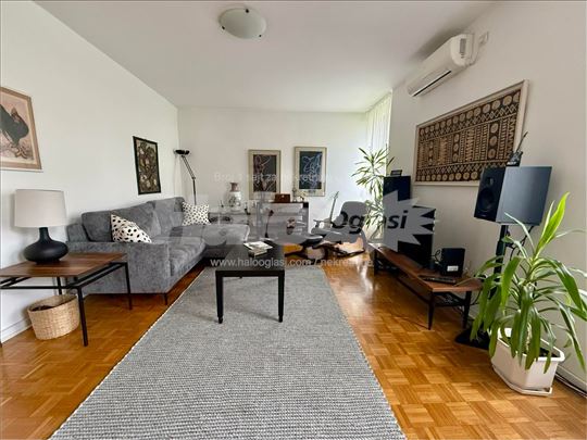 Baba Višnjina ugao Njegoševa, 54m2, 2.0 (vlasnik)