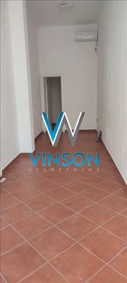 Novi Sad, Centar - Uknjižen ulični lokal ID#800009