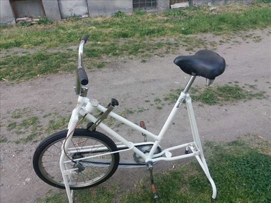 Trenažni sobni bicikl